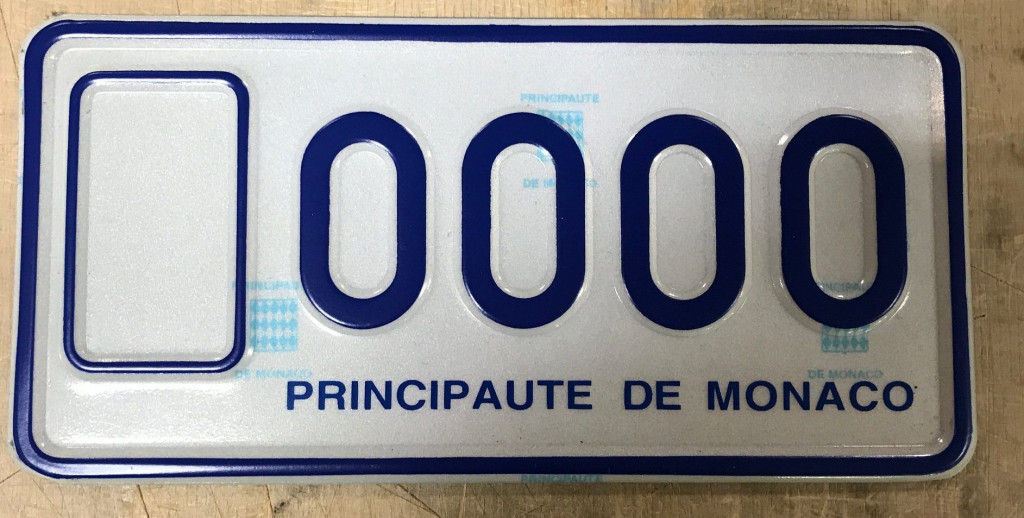 New size for two-wheeler licence plates - Monaco Life