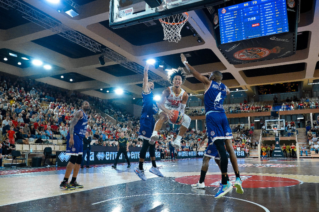 Roca Team christen new court with a win - Monaco Life